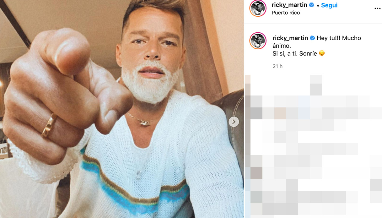 Ricky Martin sorprende su Instagram con un nuovo look “platinato”