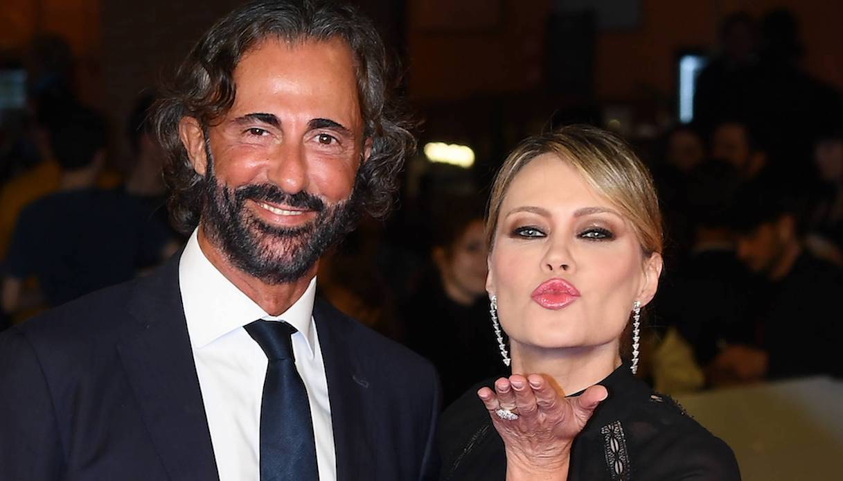 Anna Falchi, trasparenze sensuali al Roma Film Fest con Walter Rodinò