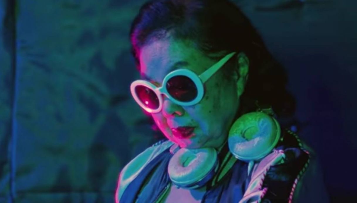 Sumiko è la dj più anziana del mondo: questa è la sua storia