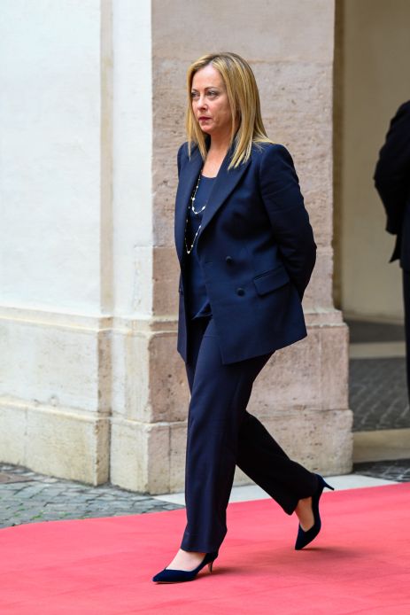Da Meloni a Lagarde, i look delle donne di potere da copiare (e non)