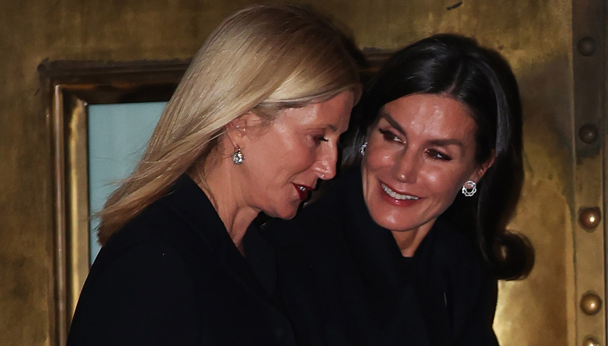 Letizia di Spagna ai funerali di Costantino di Grecia: la foto che l'ha ...