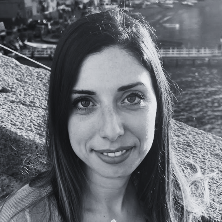 Valentina Vanzini, content editor e autrice