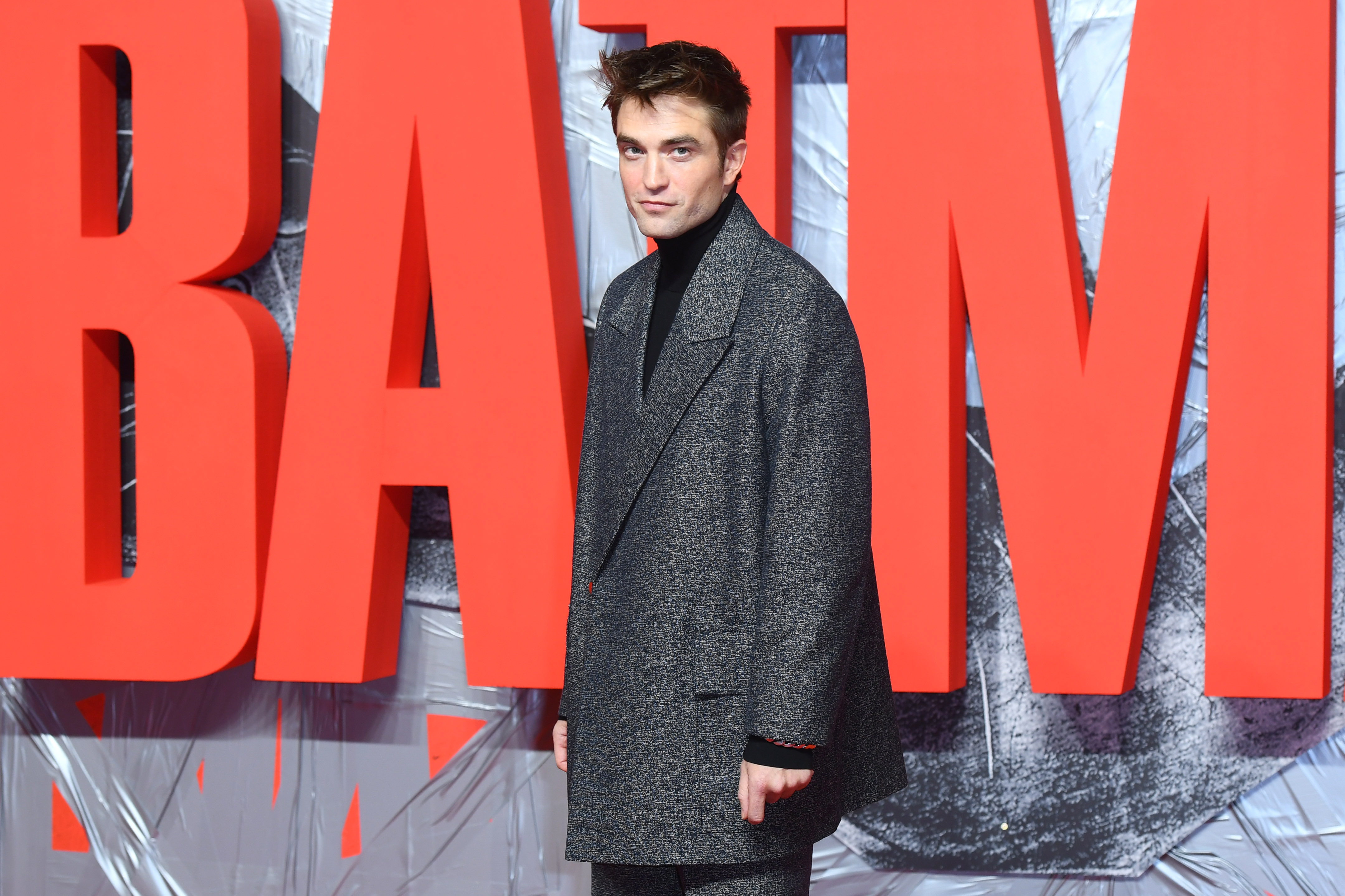 Robert Pattinson si racconta: "Ho una viscerale paura dell’umiliazione"