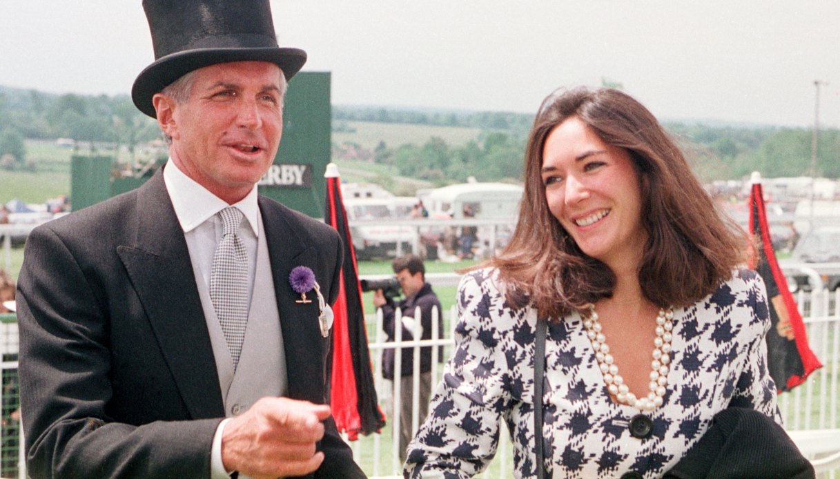 Ghislaine Maxwell, chi è l'ex compagna e complice di Jeffrey Epstein