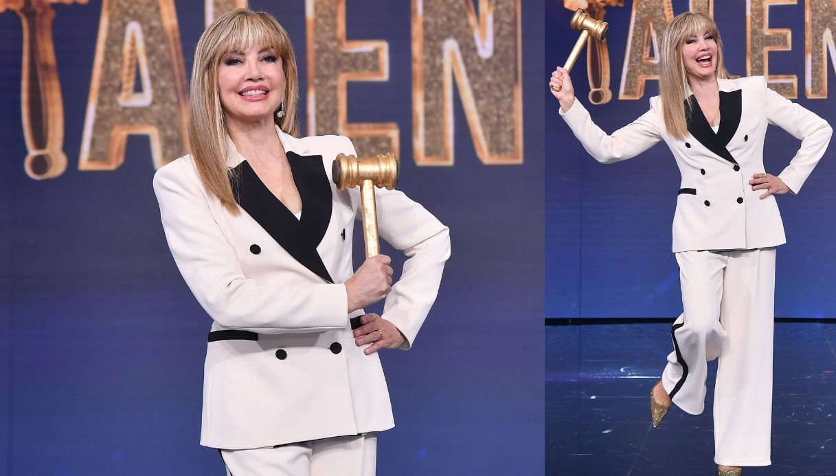 Milly Carlucci, quanto è alta: i segreti dei look "sirena style"