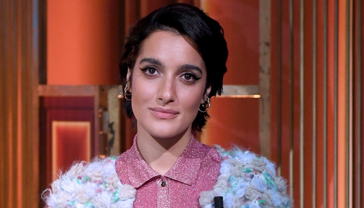 Levante cambia look, il nuovo taglio (corto) della cantante