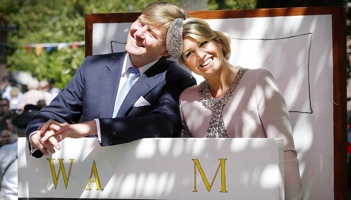 La storia d'amore di Maxima e Willem-Alexander, regina e re d'Olanda