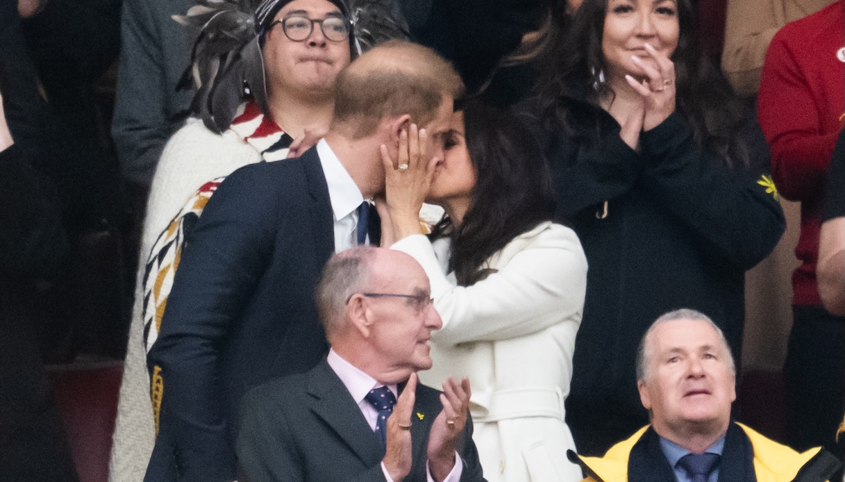 Meghan e Harry agli Invictus Games | il bacio tra gli spalti