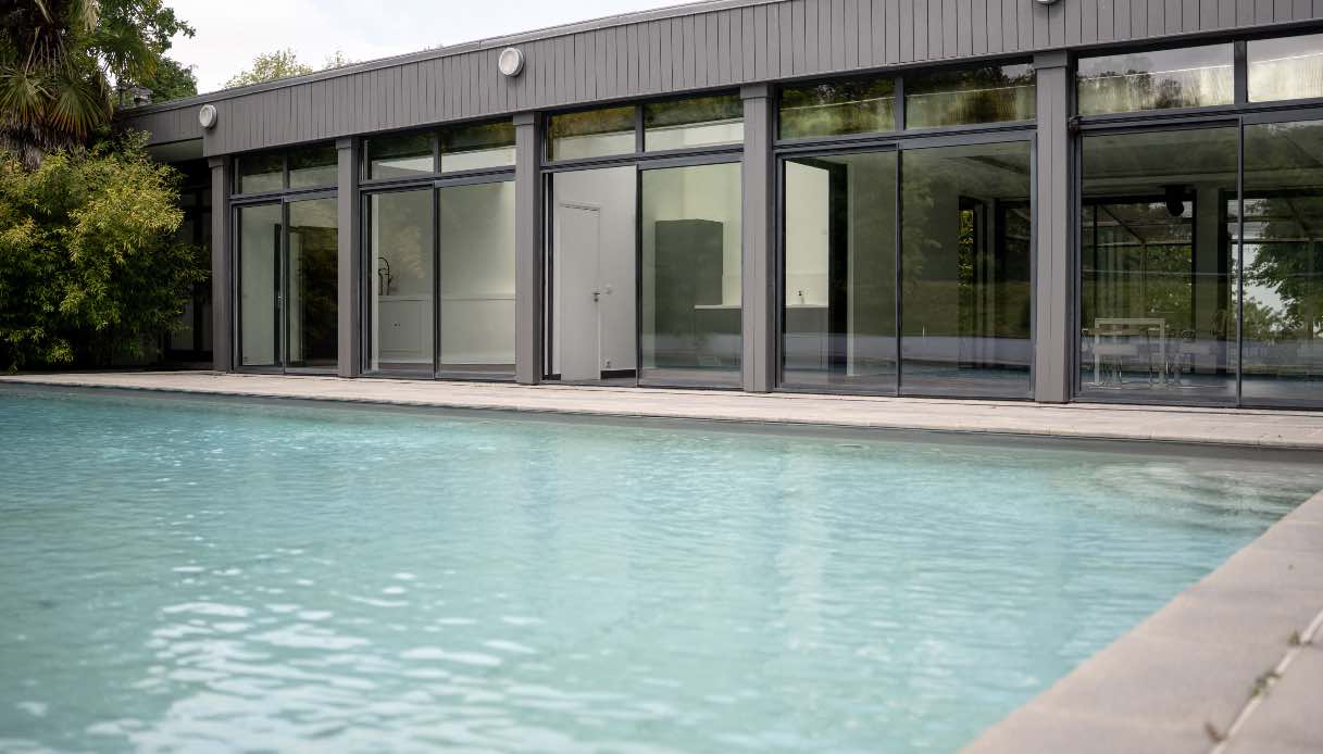 La prestigiosa villa di Karl Lagerfeld a Louveciennes messa all'asta