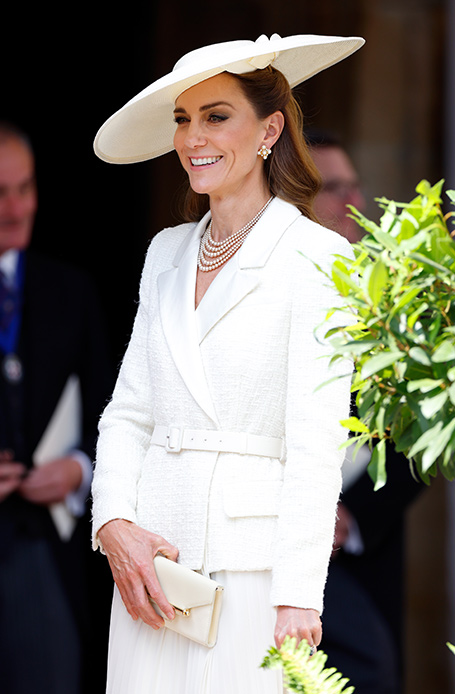 Kate Middleton, la collana di perle vintage e la clutch che tutte vogliono