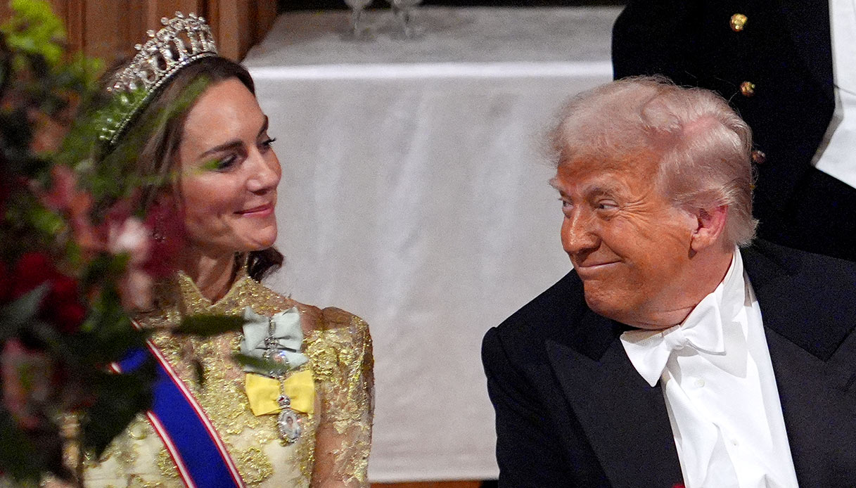 Kate Middleton cede al protocollo, il gesto di William per Melania Trump