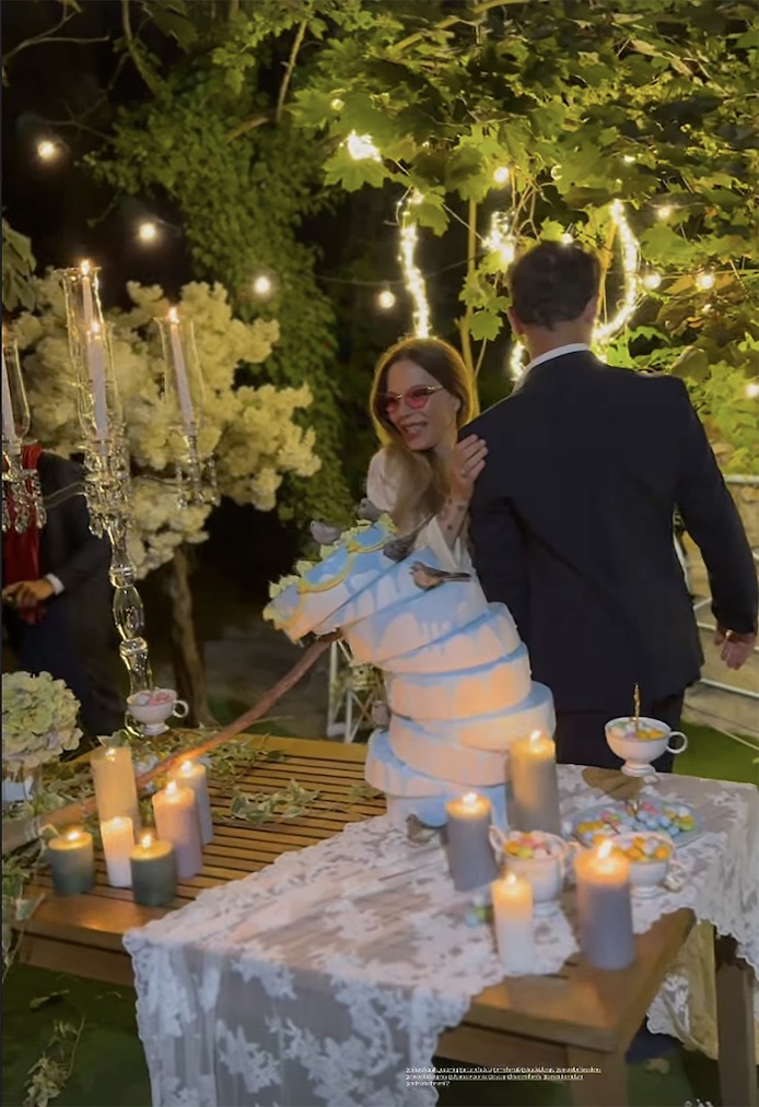 Nozze Naike Rivelli, l'abito da sposa e il look di Ornella Muti