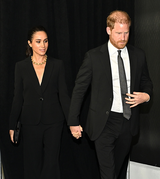 Meghan Markle dopo la figuraccia cambia look ed esce con Harry ma lui non è convinto