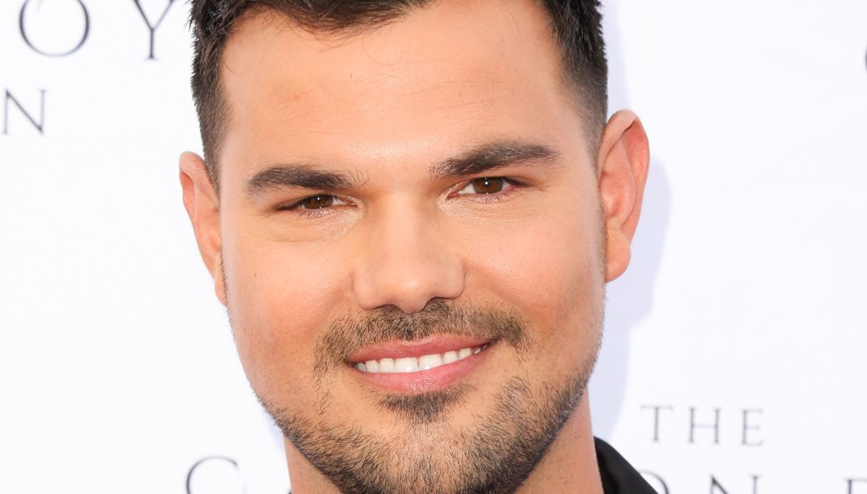 Taylor Lautner il Jacob di Twilight diventa papà | il dolce annuncio su ...